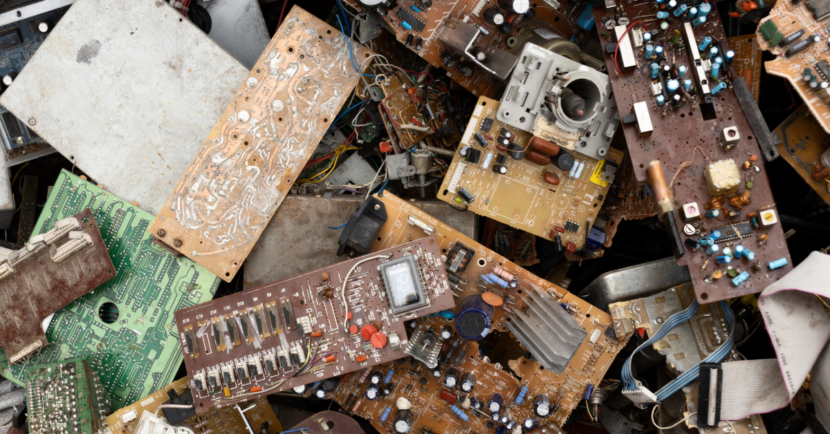 Breaking Singapore’s Throwaway Culture & Gadget life|myhalo